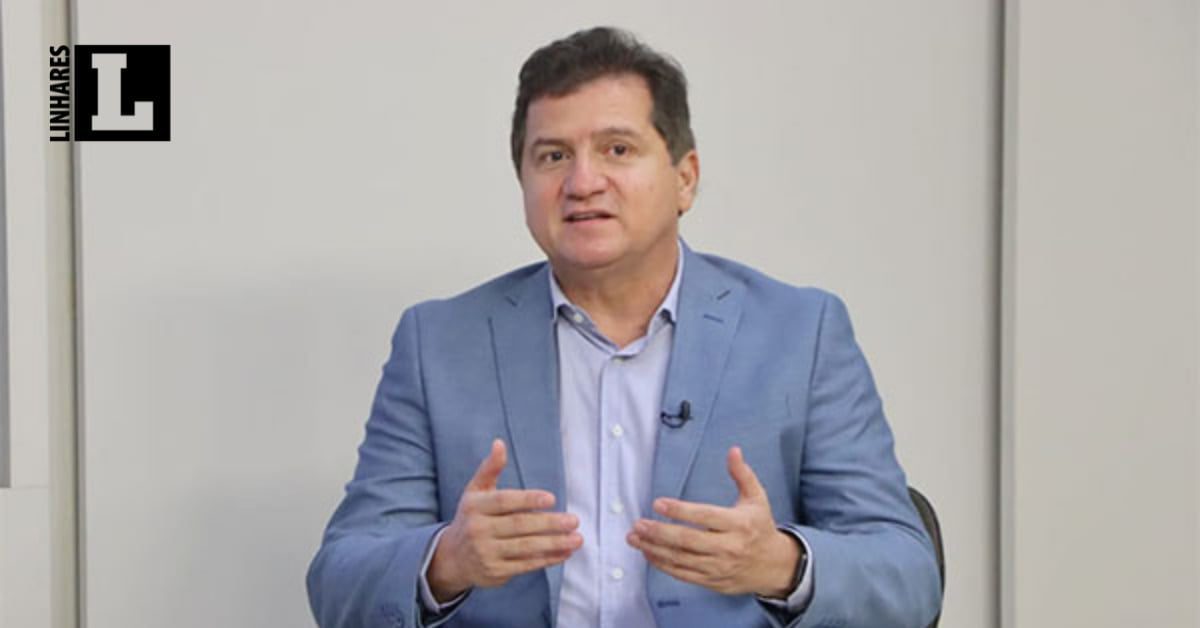 Simplício explica pedido de exoneração e divulga carta ao povo